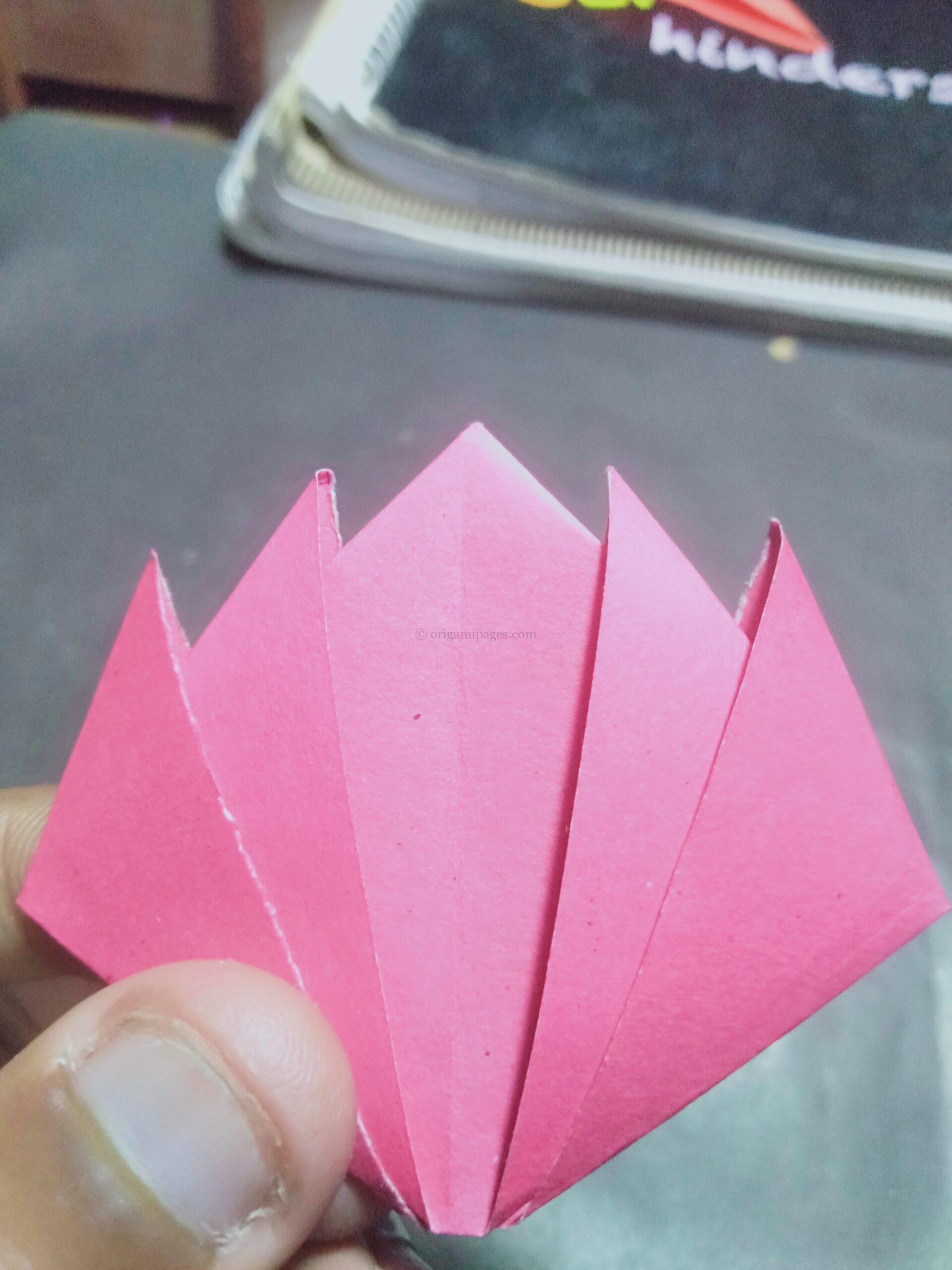 A Step-by-Step Guide to Origami Flower Bookmarks