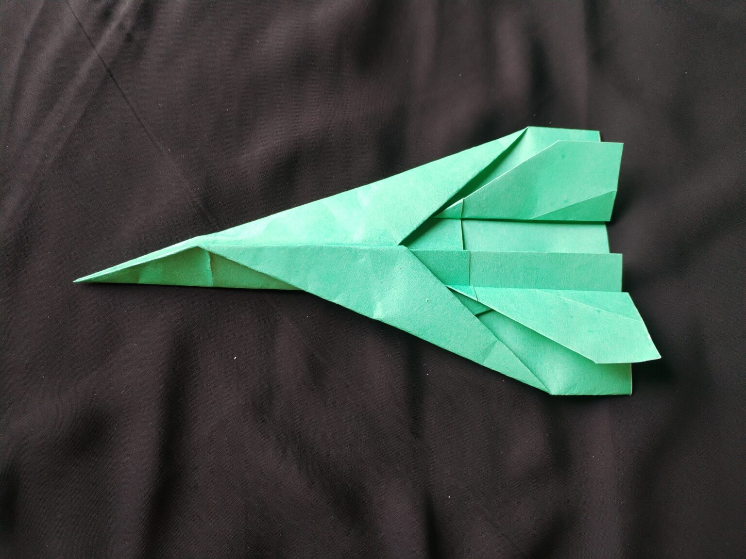 Jet Fighter paper Airplane - Easy To Follow Guide