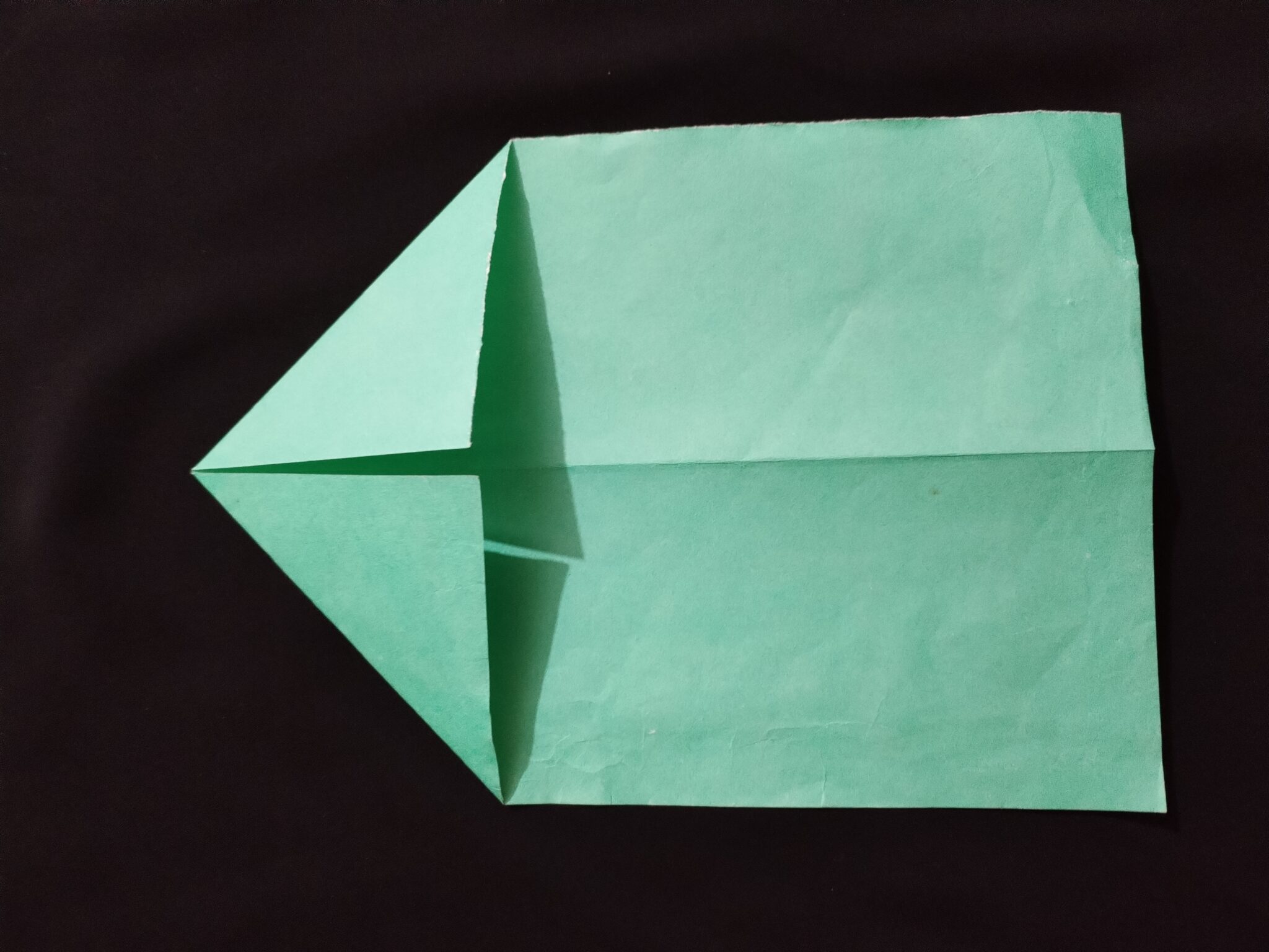 Infinity Arrow Paper Airplane - Easiest Guide To Follow