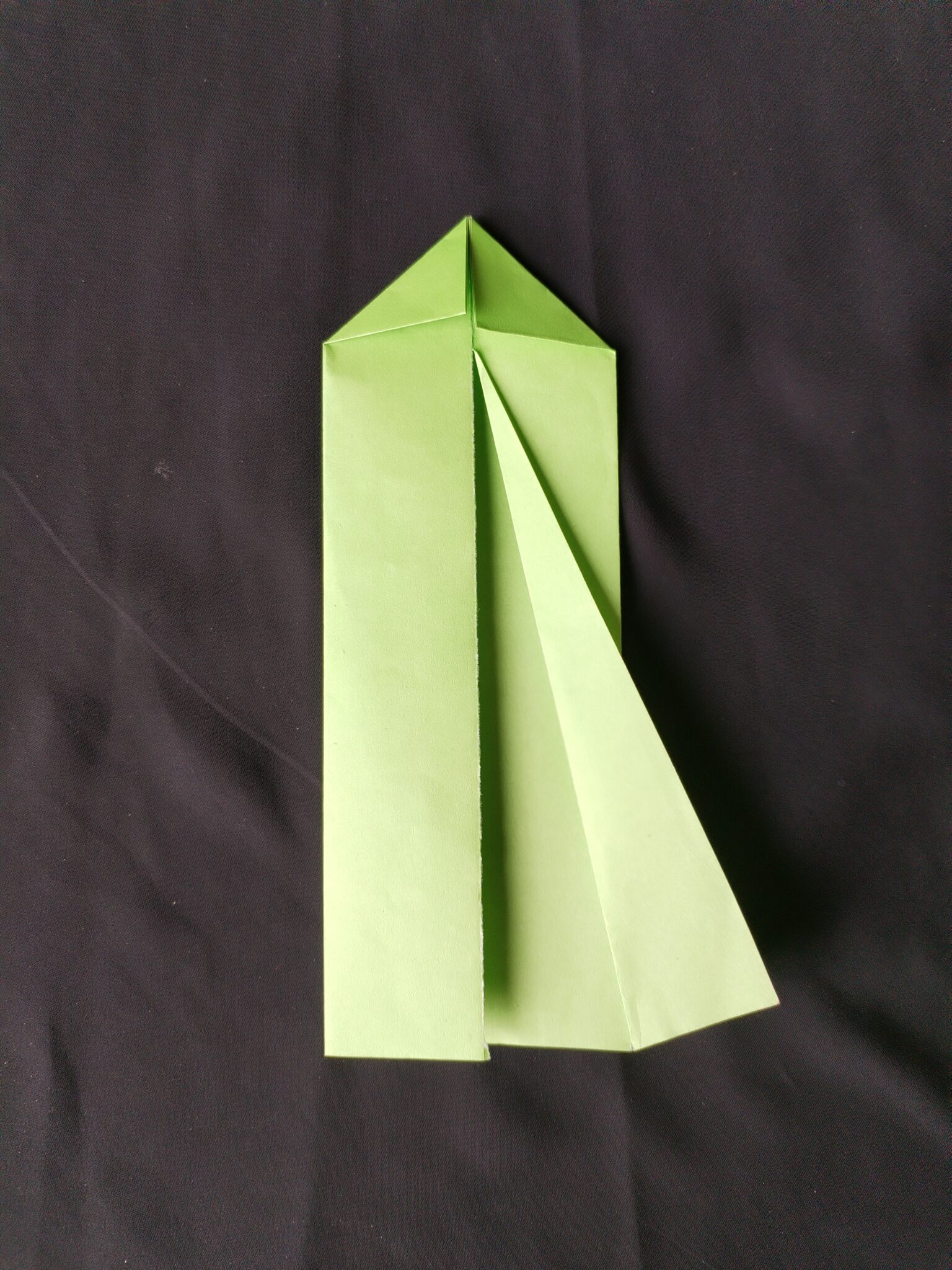 How to Make the Headhunter Paper Airplane