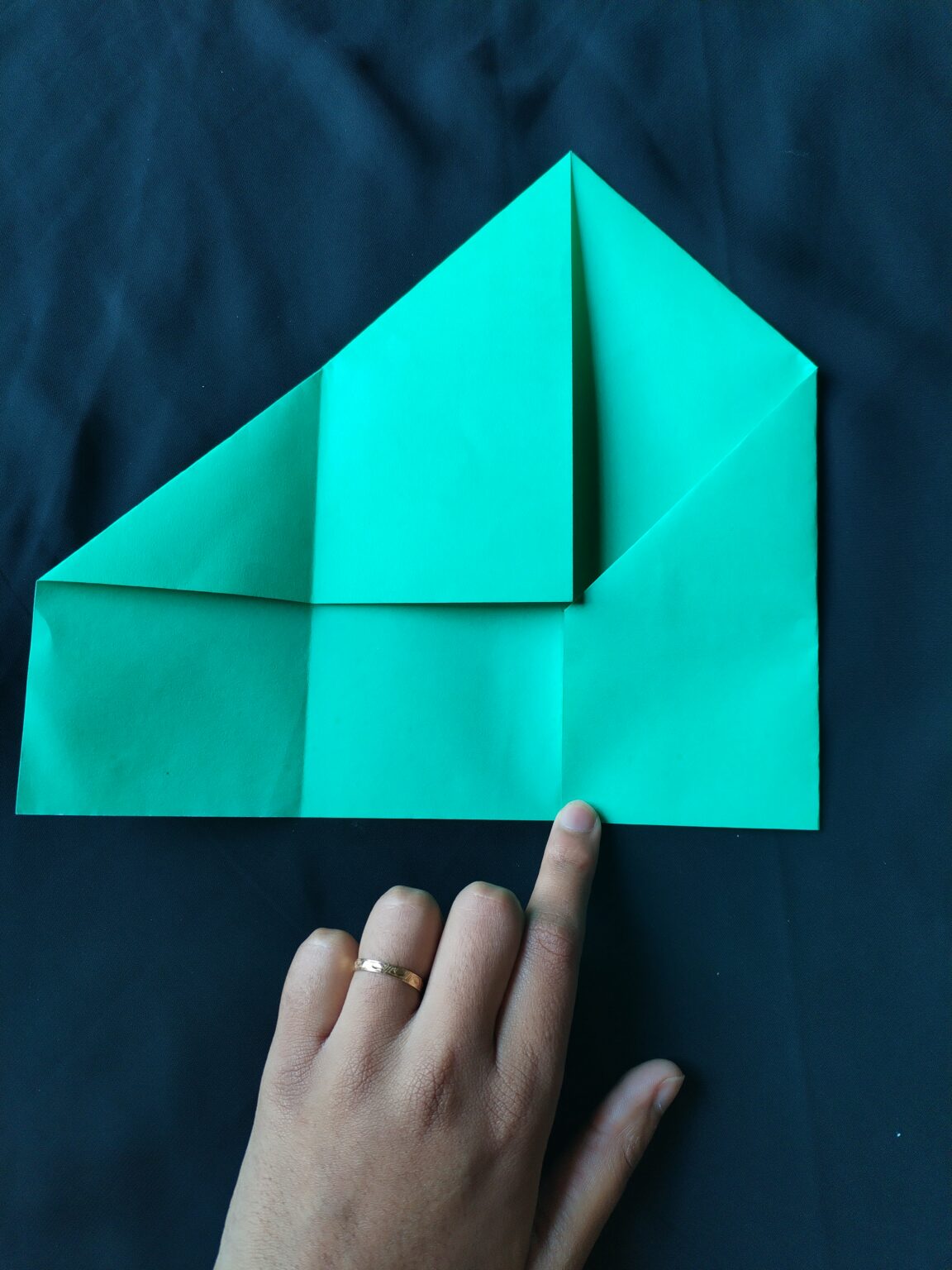 Jet Fighter paper Airplane - Easy To Follow Guide