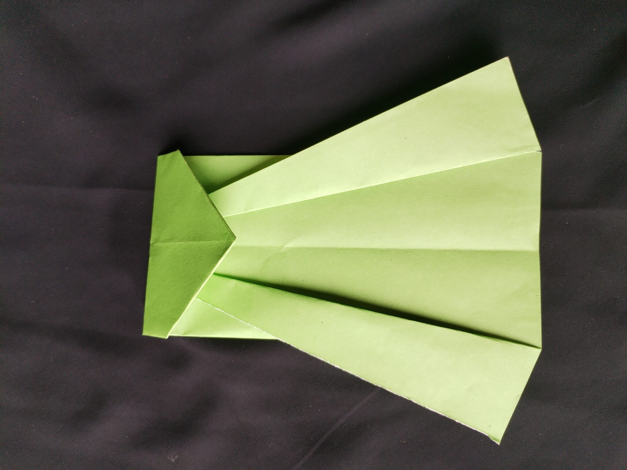 How to Make the Headhunter Paper Airplane