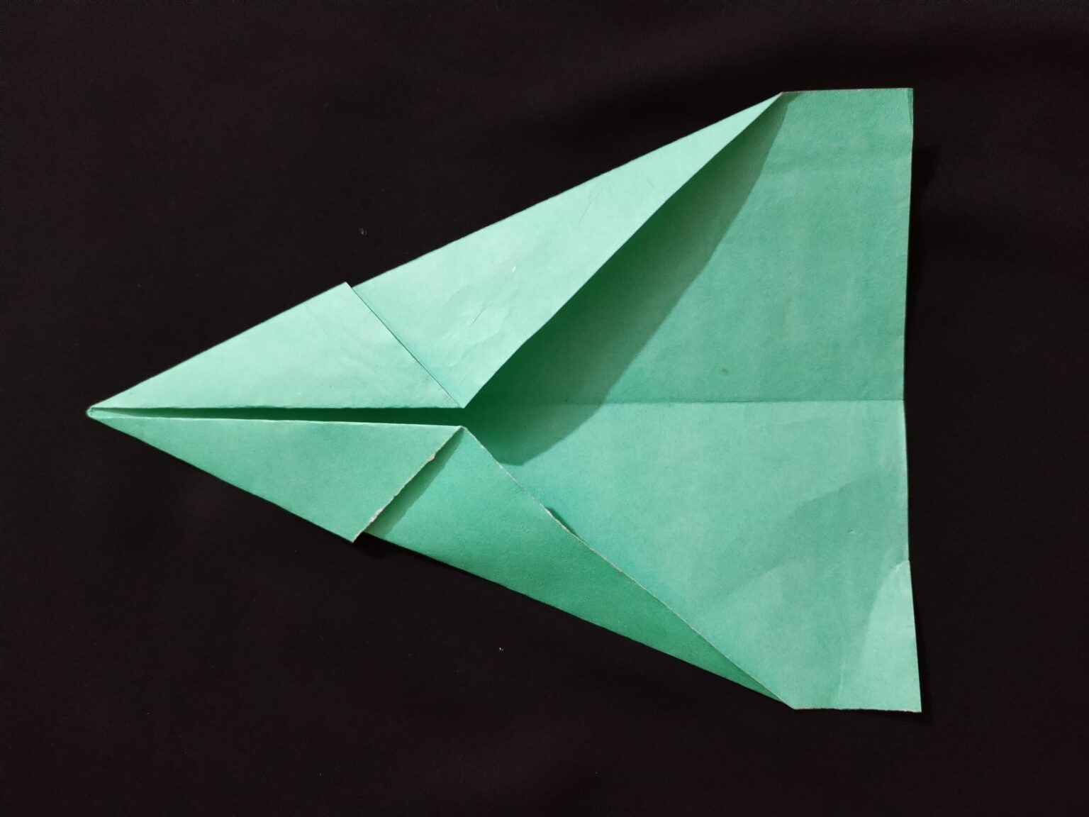 Infinity Arrow Paper Airplane - Easiest Guide To Follow