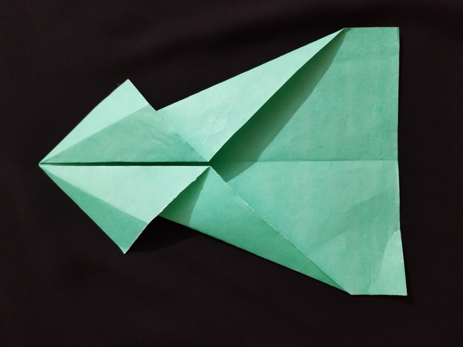 Infinity Arrow Paper Airplane - Easiest Guide To Follow