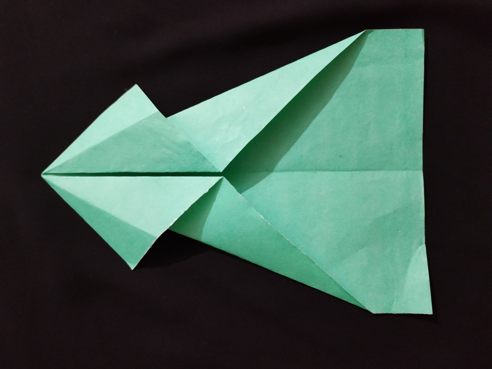 Infinity Arrow Paper Airplane - Easiest Guide To Follow