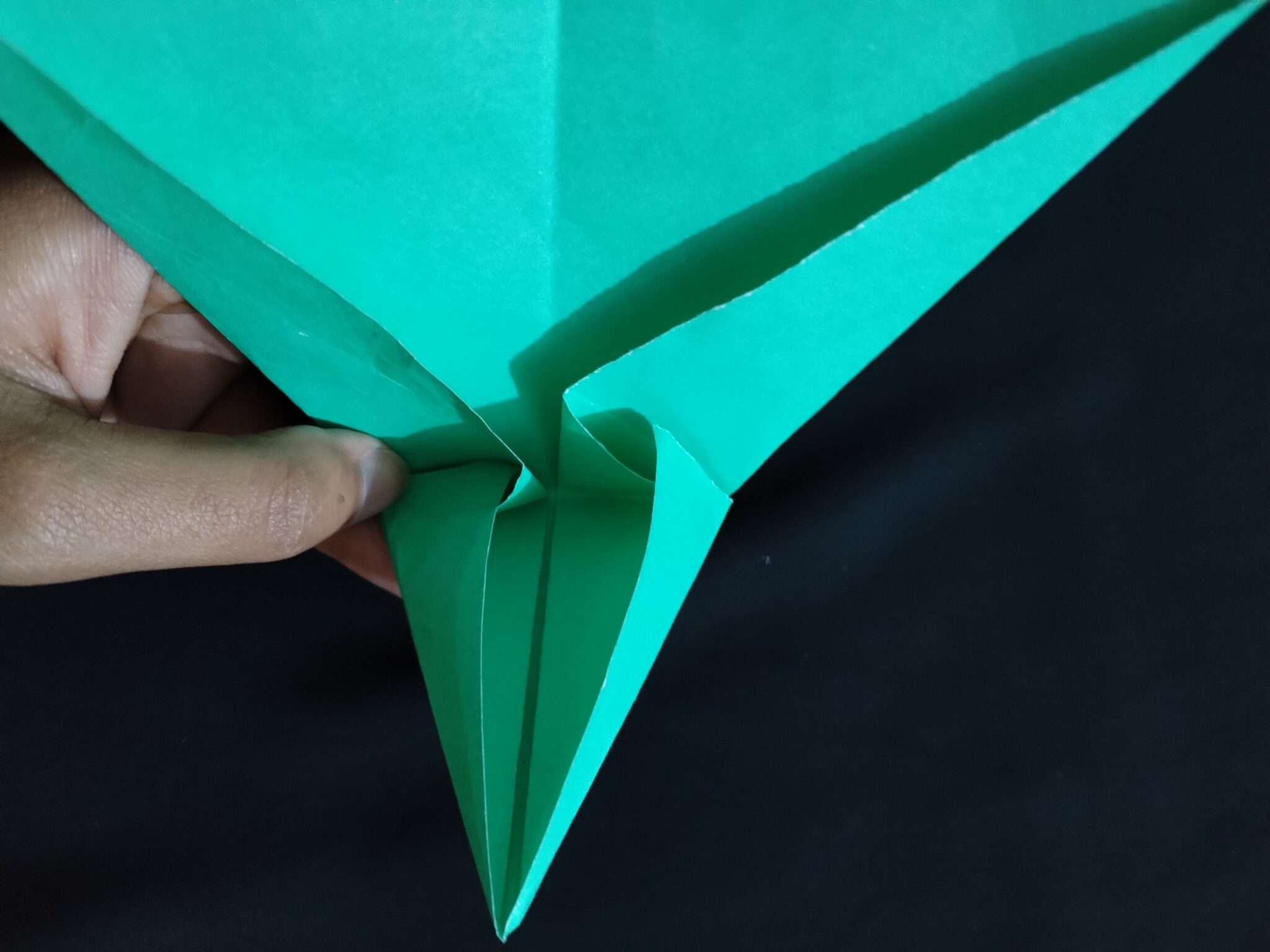 Infinity Arrow Paper Airplane - Easiest Guide To Follow