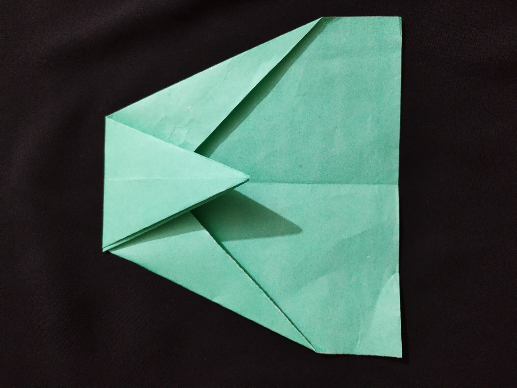 Infinity Arrow Paper Airplane - Easiest Guide To Follow