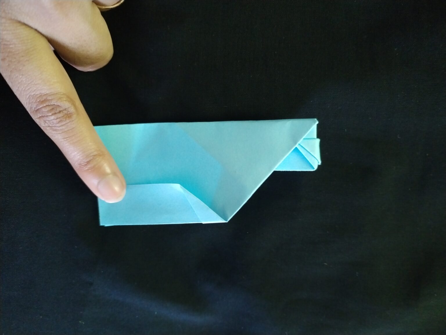 Professional Paper Airplane - Easy To Follow Guide