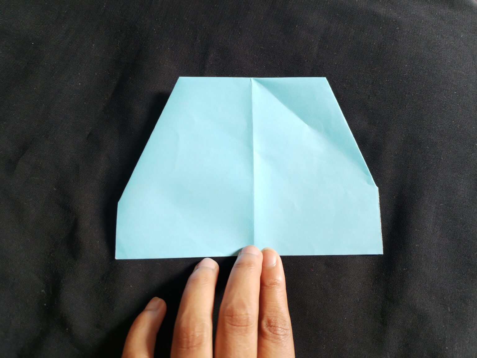 Uranus Arc III Paper Airplane: A Step-by-Step Guide