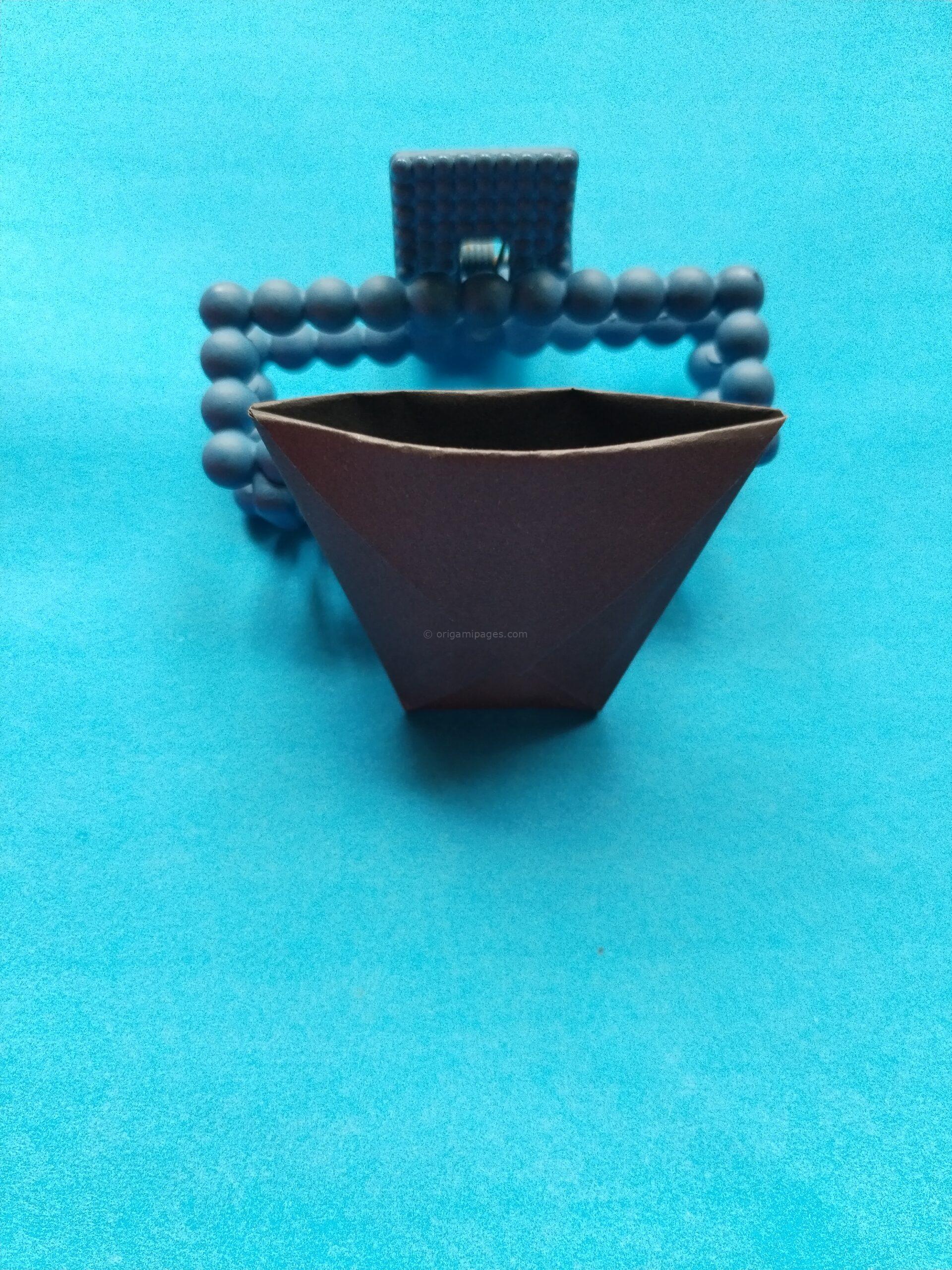 How To Make an Origami Cup