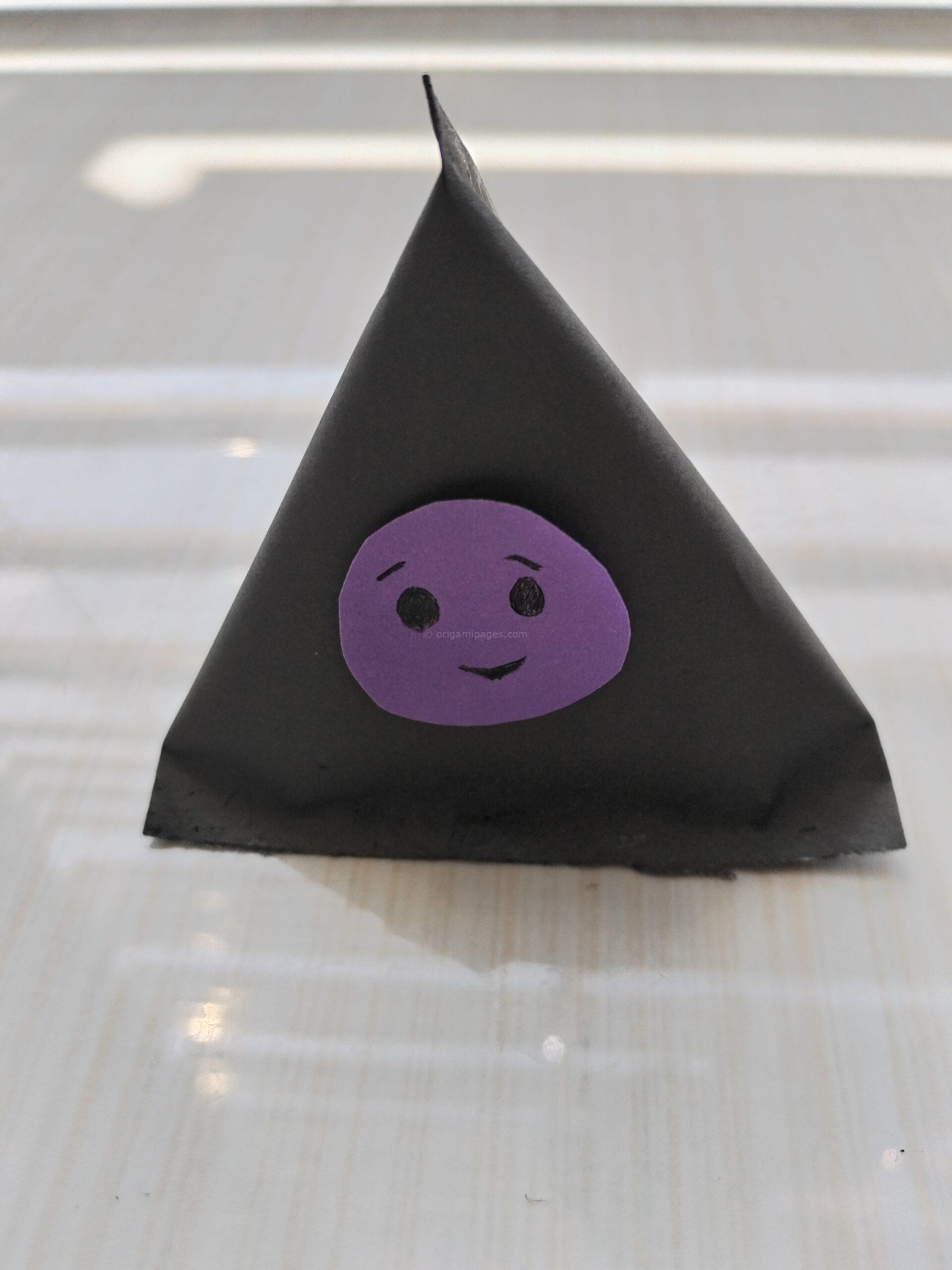 Origami Triangular Blind Bag : Easy To Follow Instructions
