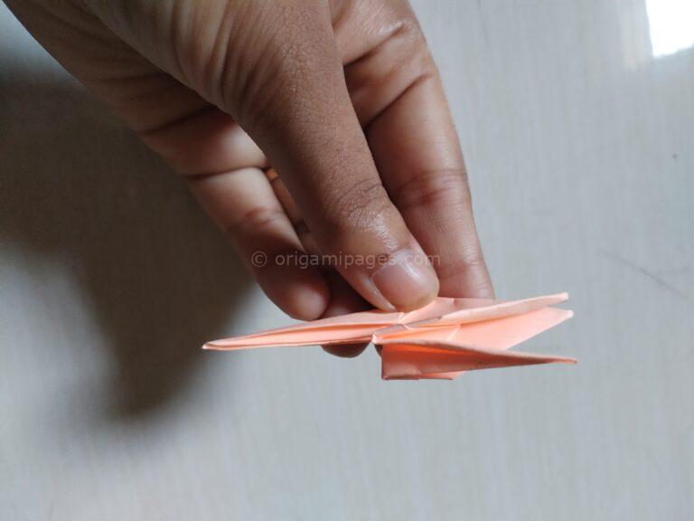 Sticky Note Origami Crane: A Fun and Creative Folding Project